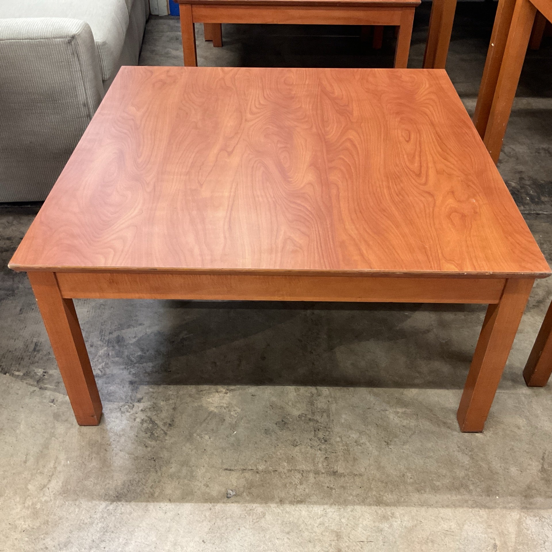Small Coffee Table HIC | Hotel Liquidation Warehouse