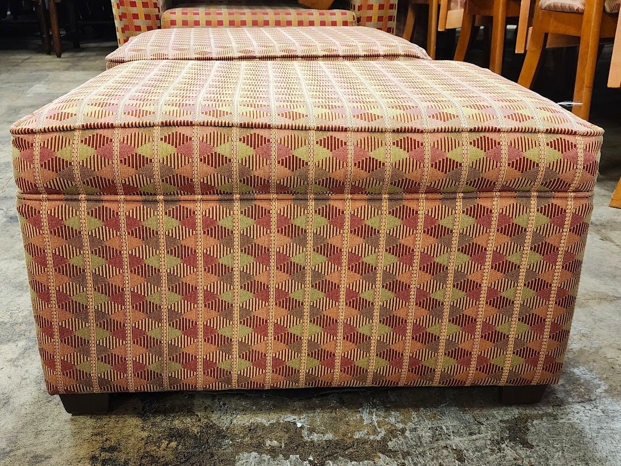 Ottoman Diamond Pattern HIC | Hotel Liquidation Warehouse